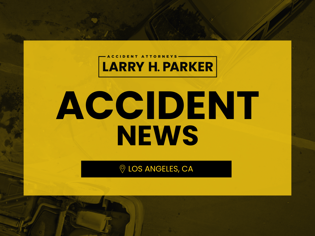 Universal Studios Tram Crash Injures 15 | Larry H. Parker
